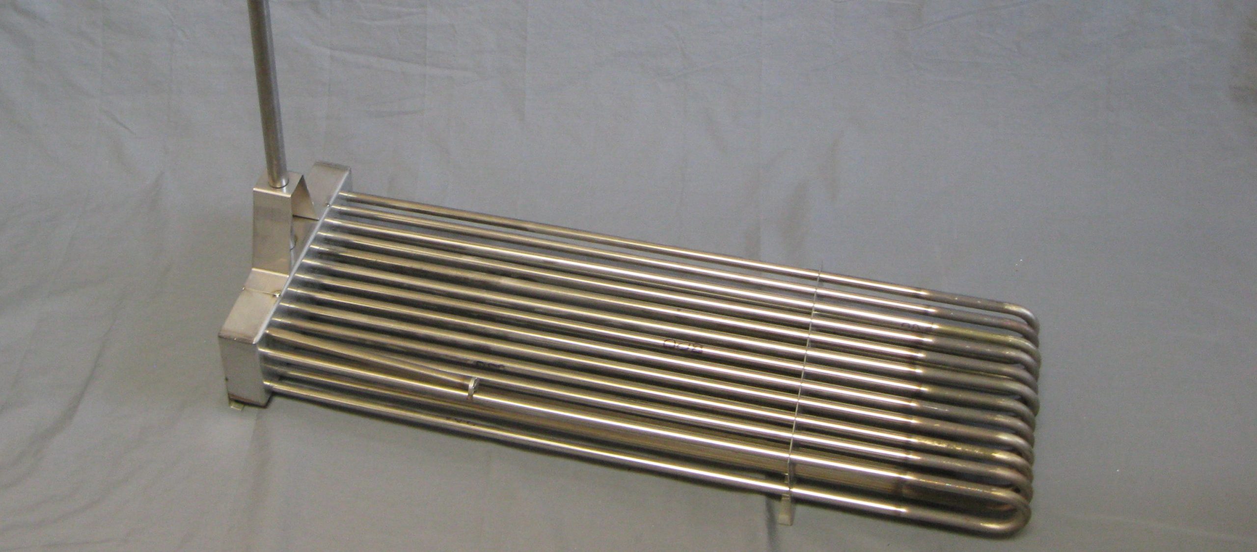 Bottom Tank Heater - Glo-Quartz® Incorporated